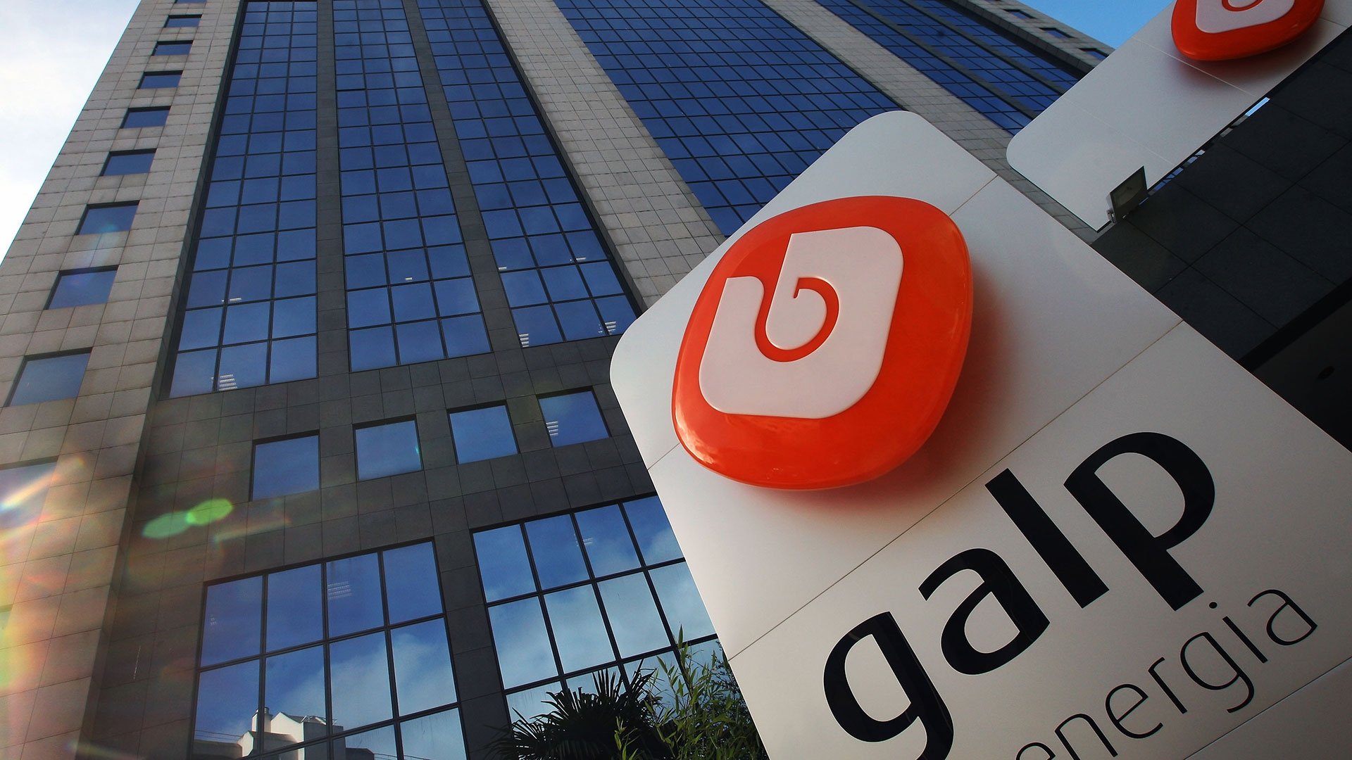 Lucro da Galp cai 9% para 565 milhões de euros no primeiro semestre ...