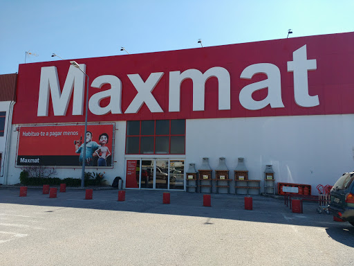 Venda de 50% da Maxmat pela Sonae à BME já tem "luz verde" da ...